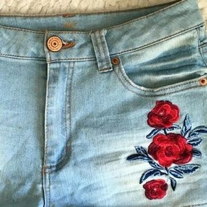 Almost Famous | Shorts | Rose Print Shorts | Poshmark